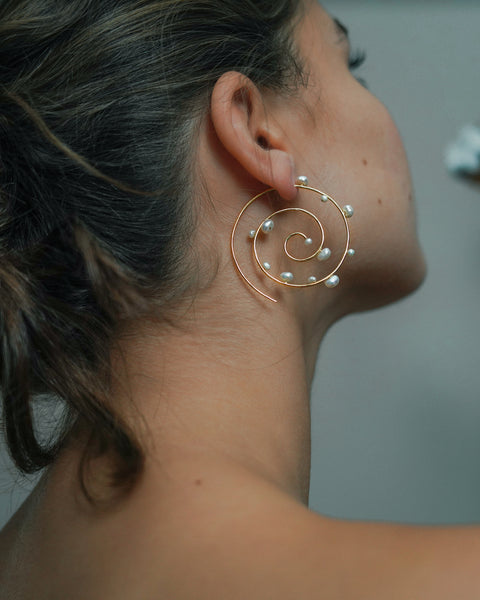 Shop Single Large Spiral Earring Online | Donna Hourani– donnahourani